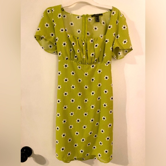 Forever 21 | Dresses | Green Floral Print Dress Small | Poshmark